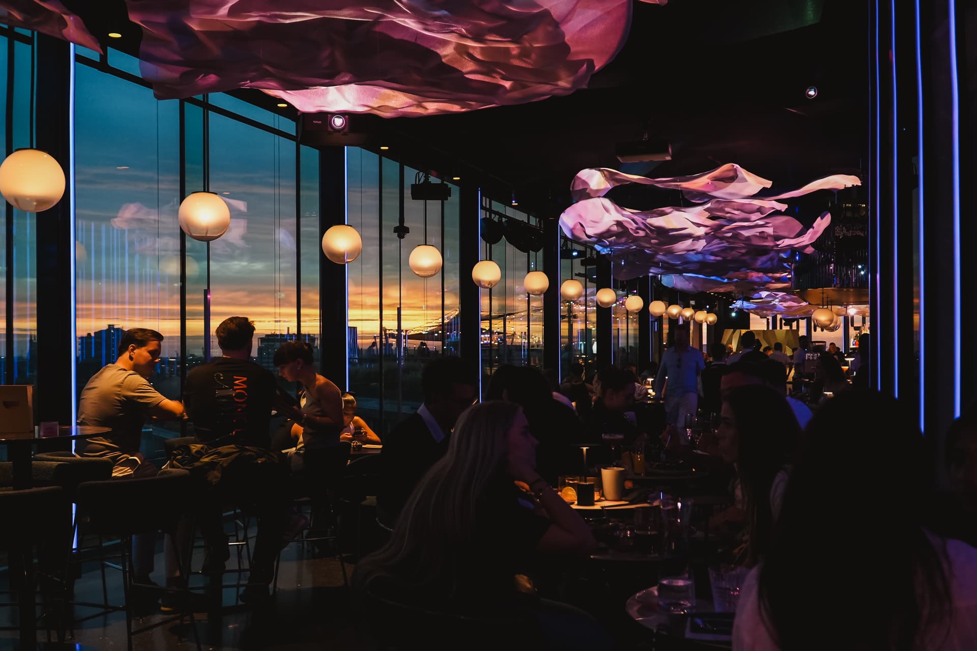 Reservations - LuminAir Amsterdam